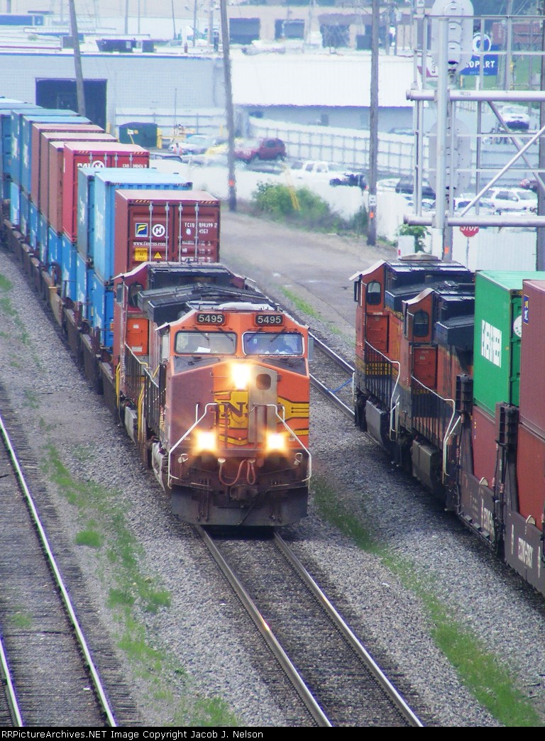 BNSF 5495